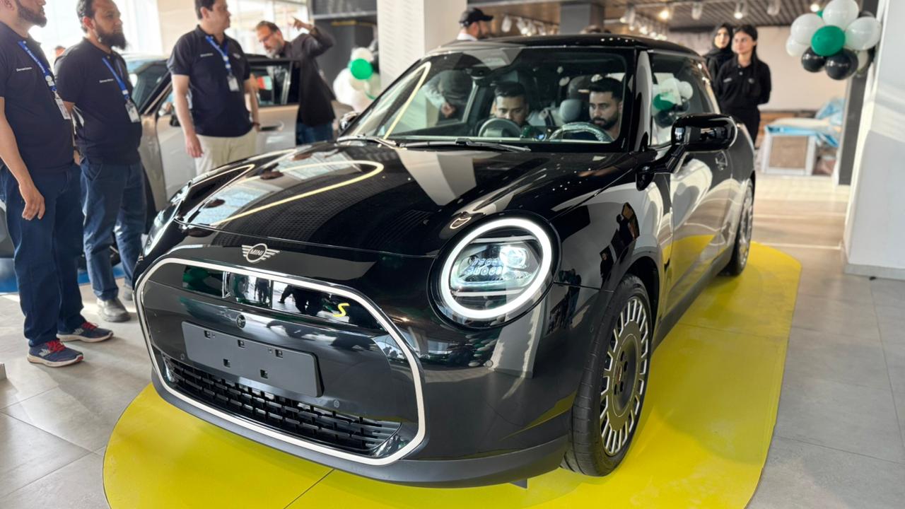 MINI Cooper Price in Pakistan, New Specs, Variants & Booking